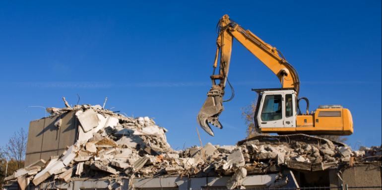 Si quieres demoler y construir un edificio, esto debe hacer